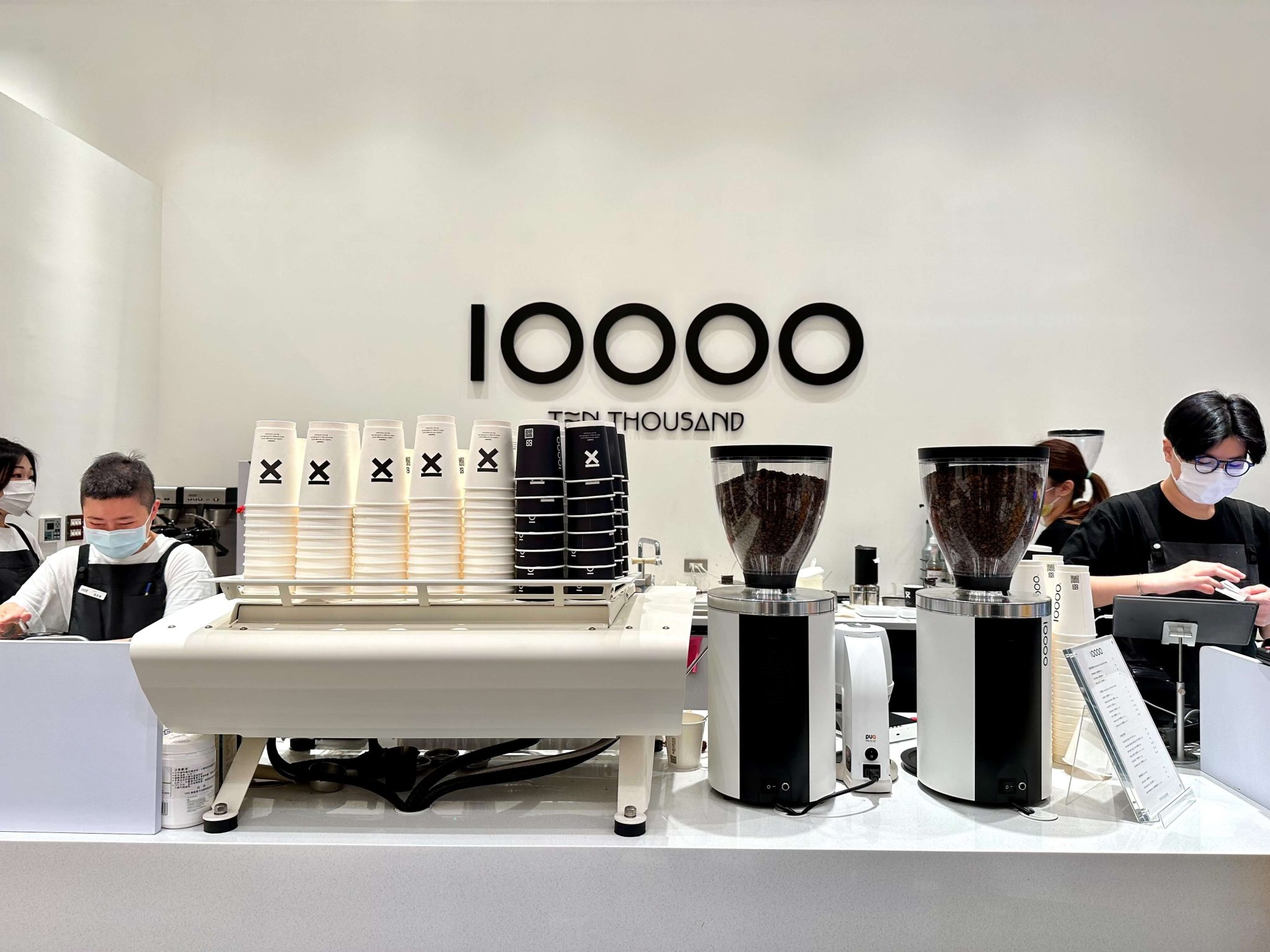 紐約Top7精品咖啡進駐台北啦「Ten Thousand Coffee」大推藍莓優格可頌！