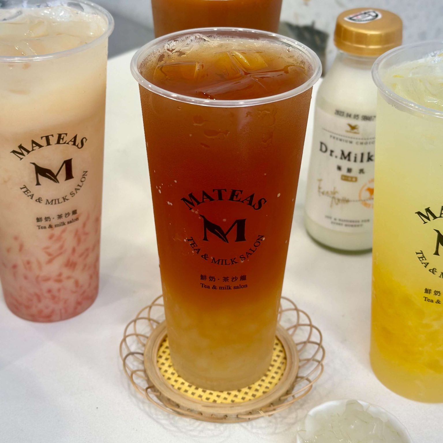 Mateas鮮奶茶沙龍｜台中超人氣特色鮮奶茶，只要加價7元就能升級一整罐的Dr.milker！